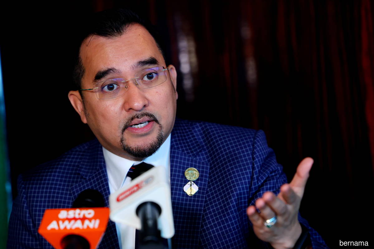 Umno goes all out to help unity govt candidate win Sungai Bakap polls | KLSE Screener